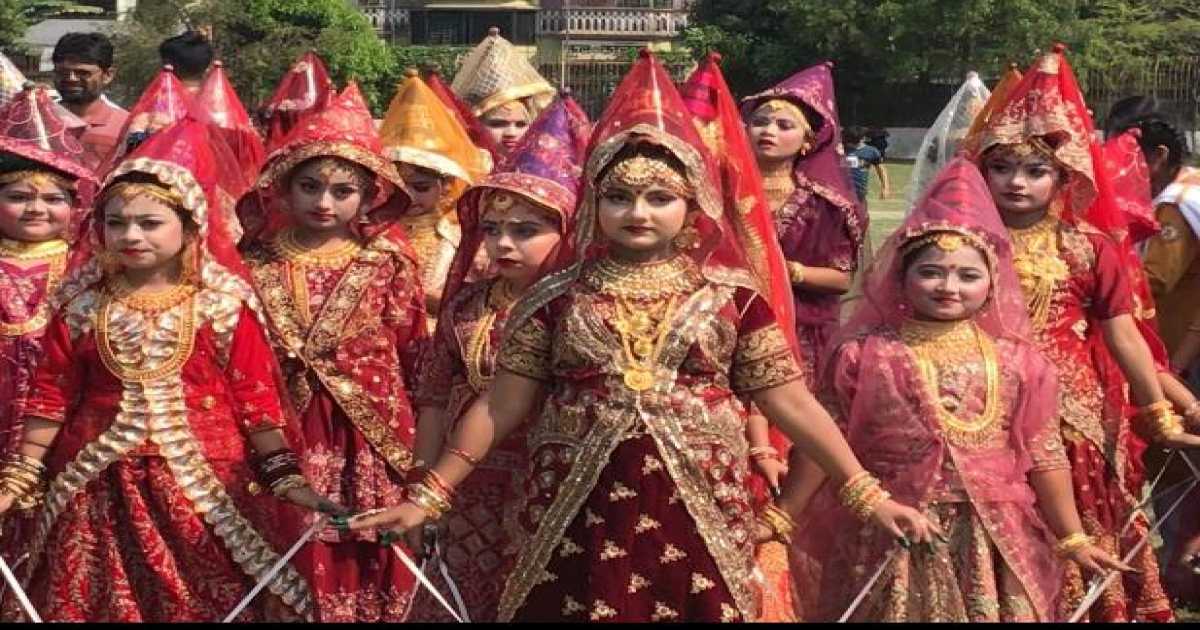 জীবন্ত পুতুল : সংবাদ অনলাইন